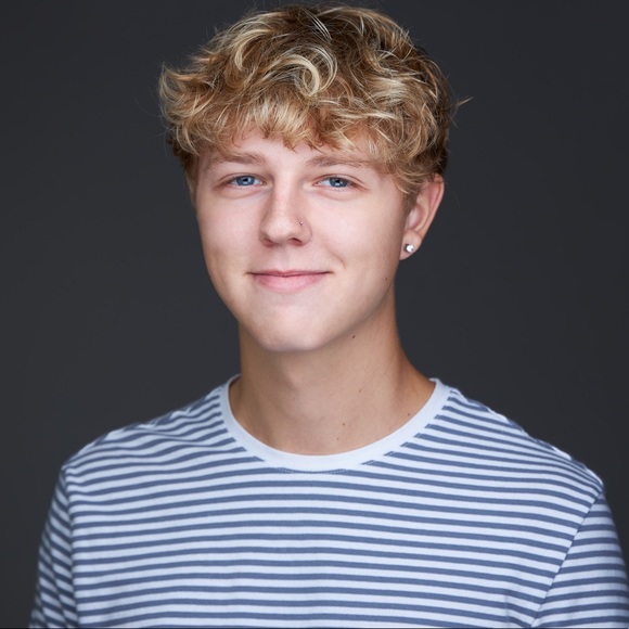 Josh's Closet (@joshclings) | Poshmark